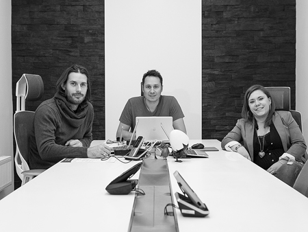 Akama Studio c’est fini. Bienvenue à Nki - Packshotmag