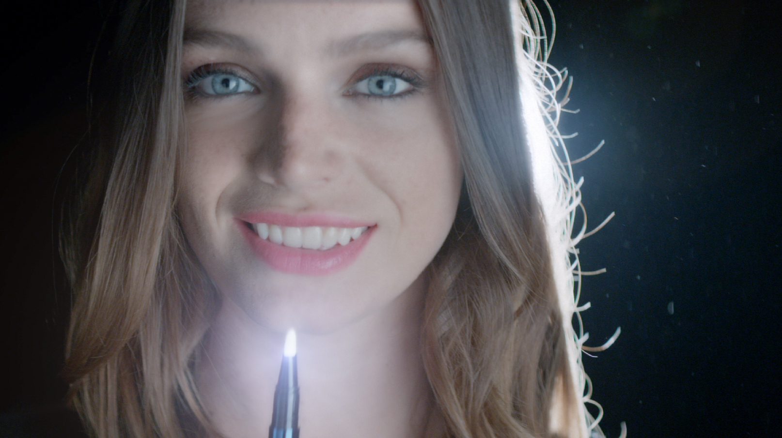 White now touch - Le nouveau maquillage de votre sourire - Packshotmag