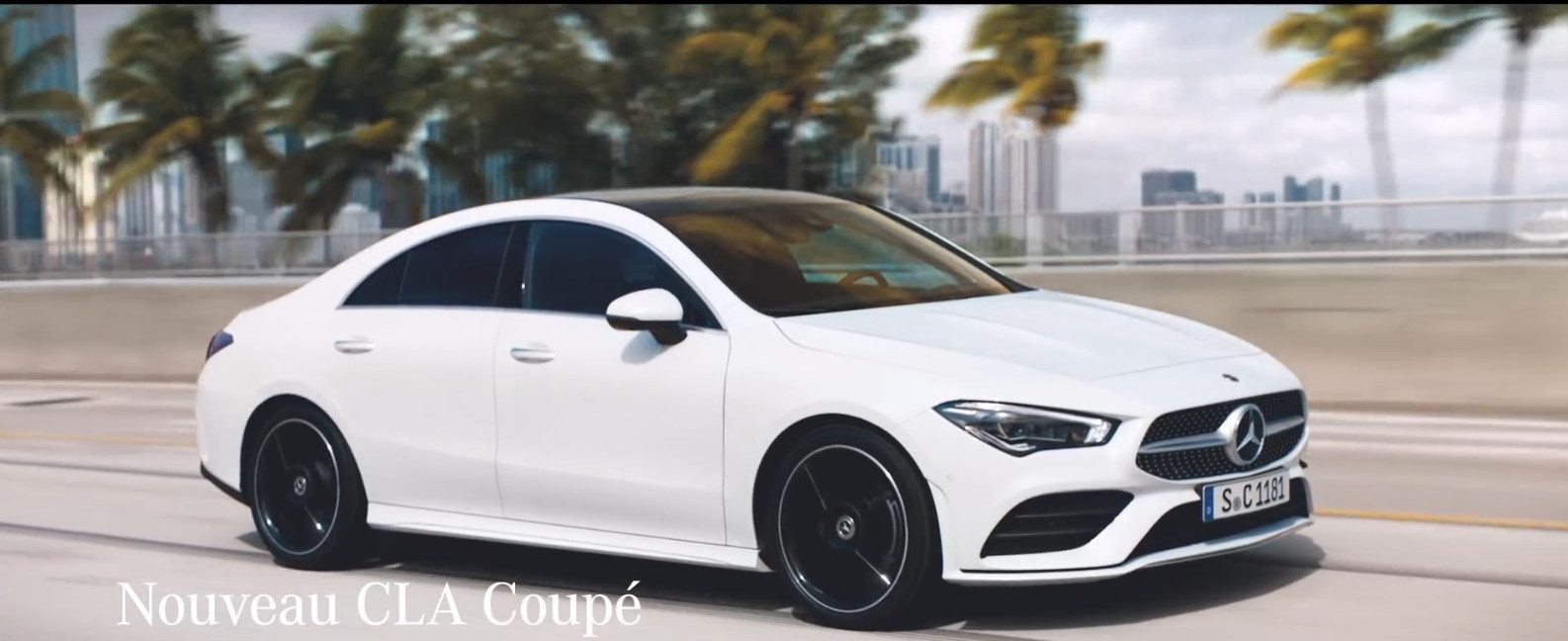 Mercedes-Benz - Hey Mercedes, il faut qu'on se parle - Packshotmag