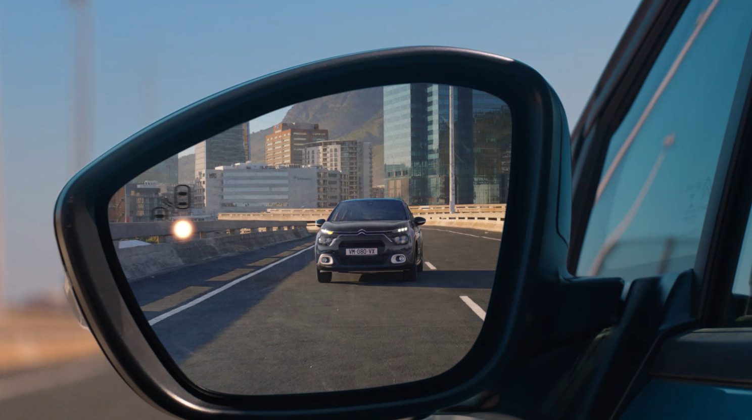 Nouvelle Citroën C3 - La vie est plus belle en couleurs - Packshotmag