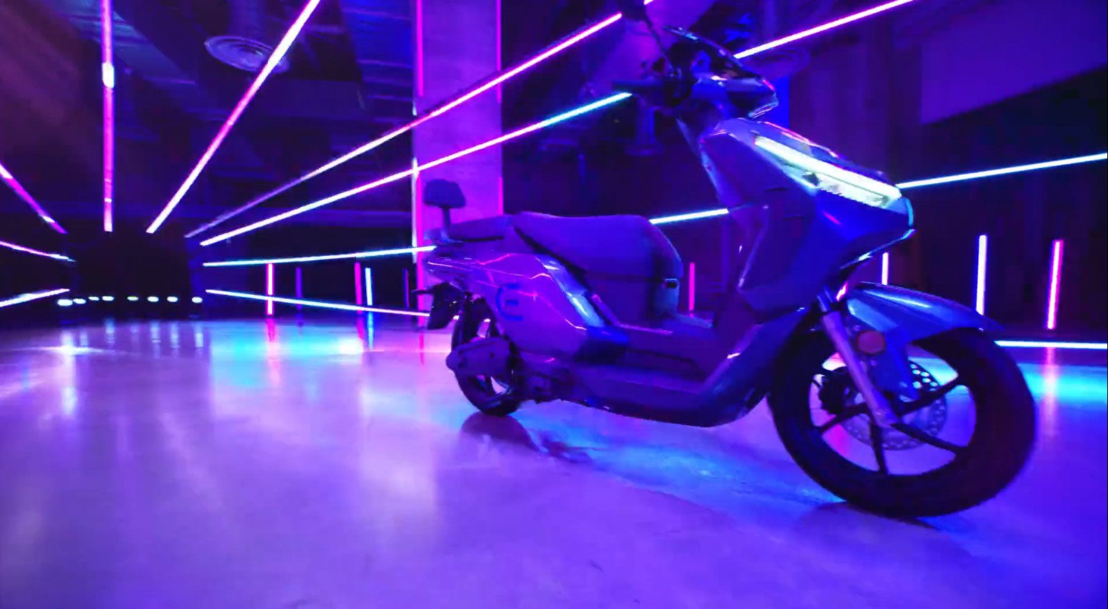 Red Electric - Model E- Une nouvelle ère commence - Packshotmag