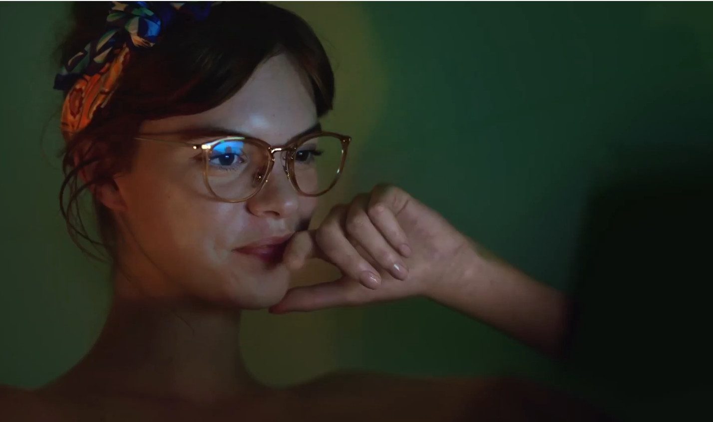 Essilor Eyezen - Le monde a changé, pourquoi pas tes verres ? - Packshotmag