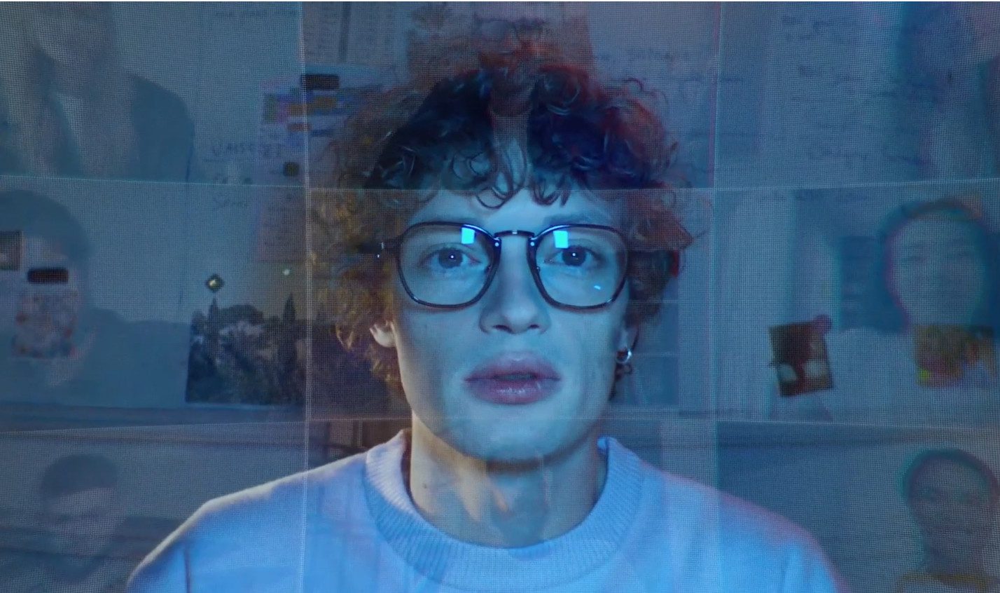 Essilor Eyezen - Le monde a changé, pourquoi pas tes verres ? - Packshotmag