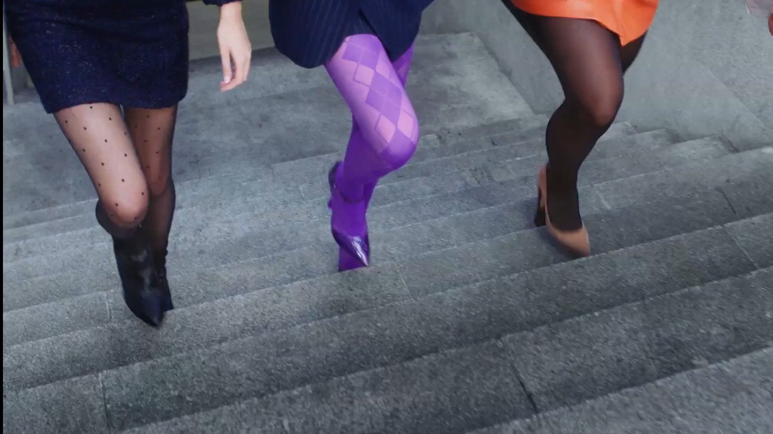 Calzedonia - Votre boutique de collants - 2022 - Packshotmag