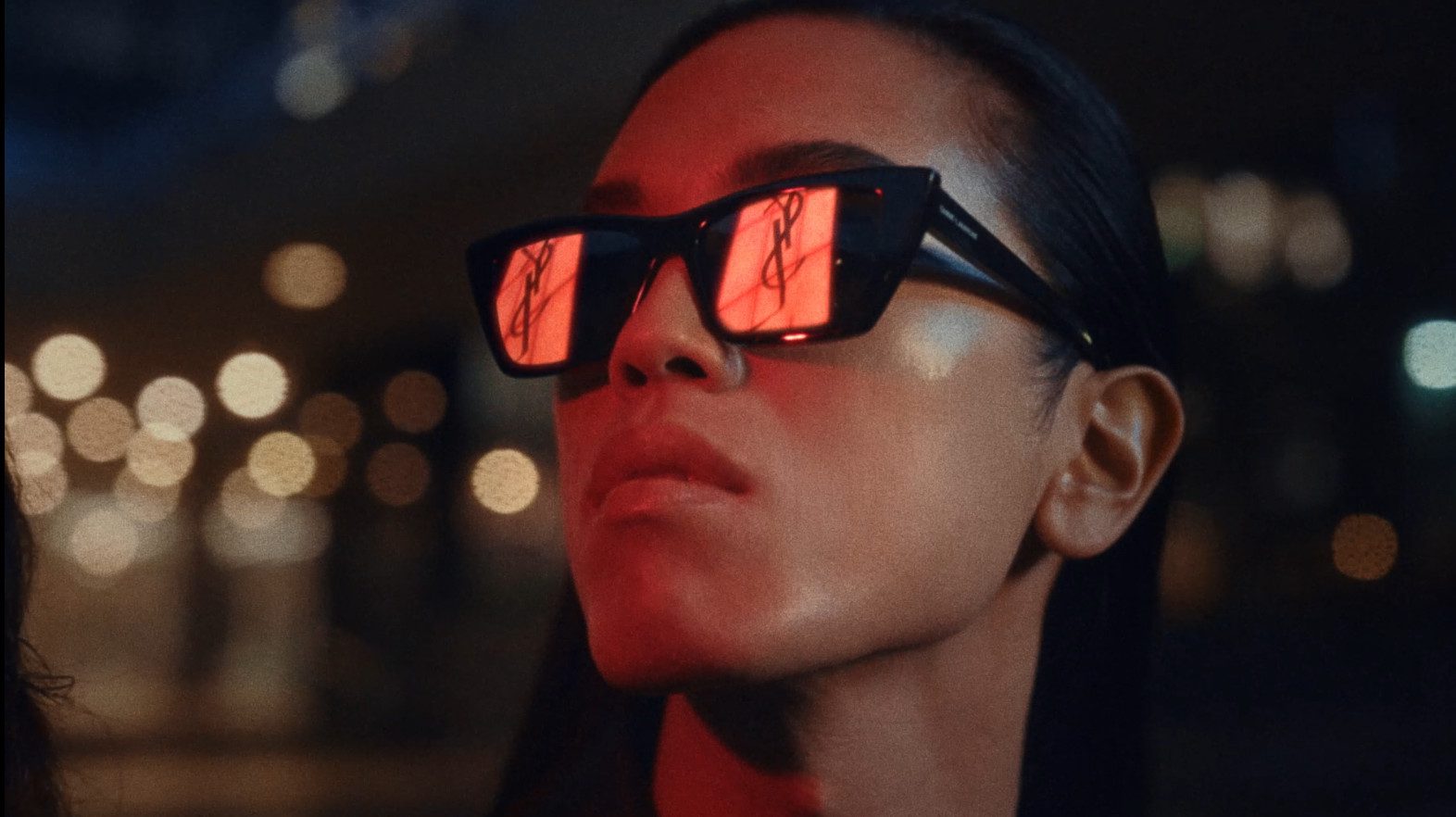 YSL Black Opium Le Parfum - Zoe Kravitz - 2023 - Packshotmag