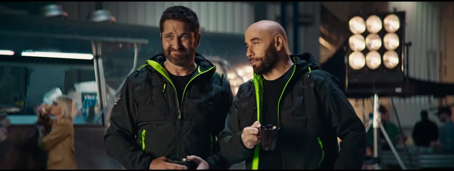 U-POWER - John Travolta et Gerard Butler - Packshotmag