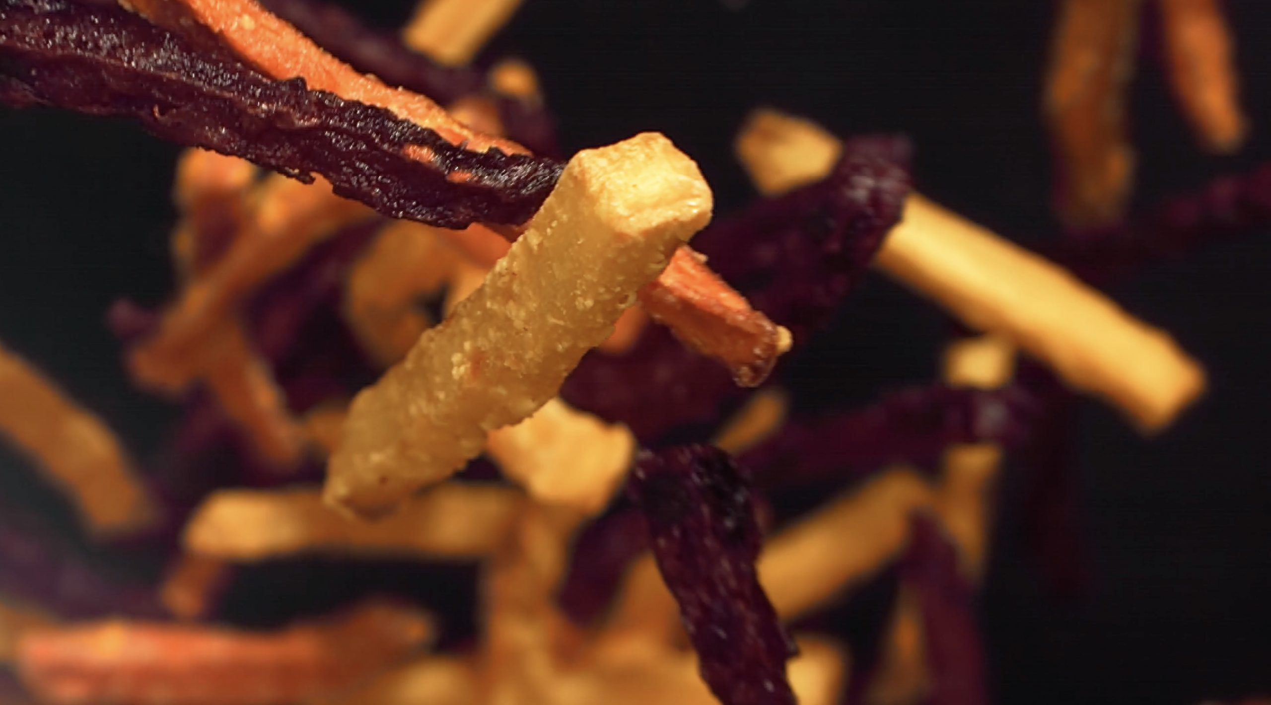 RAISE UP FILMS signe un premier film McCain Veggies Fries - Packshotmag