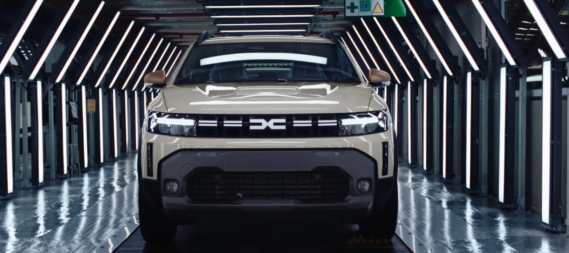 Nouveau Dacia Duster - Pour, nous les gens vrais - Packshotmag