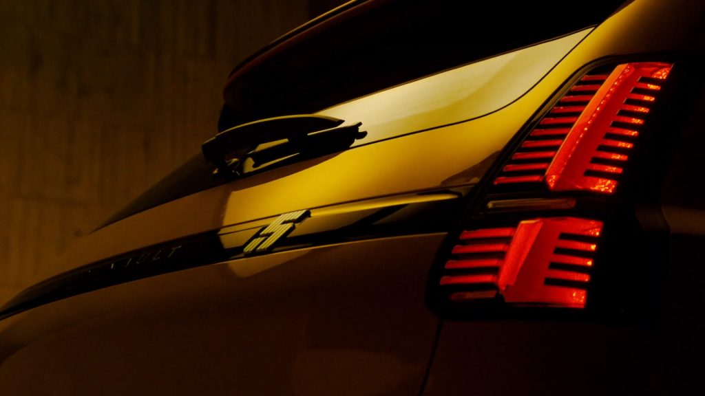 Renault - R5VOLUTION IS BACK - Packshotmag