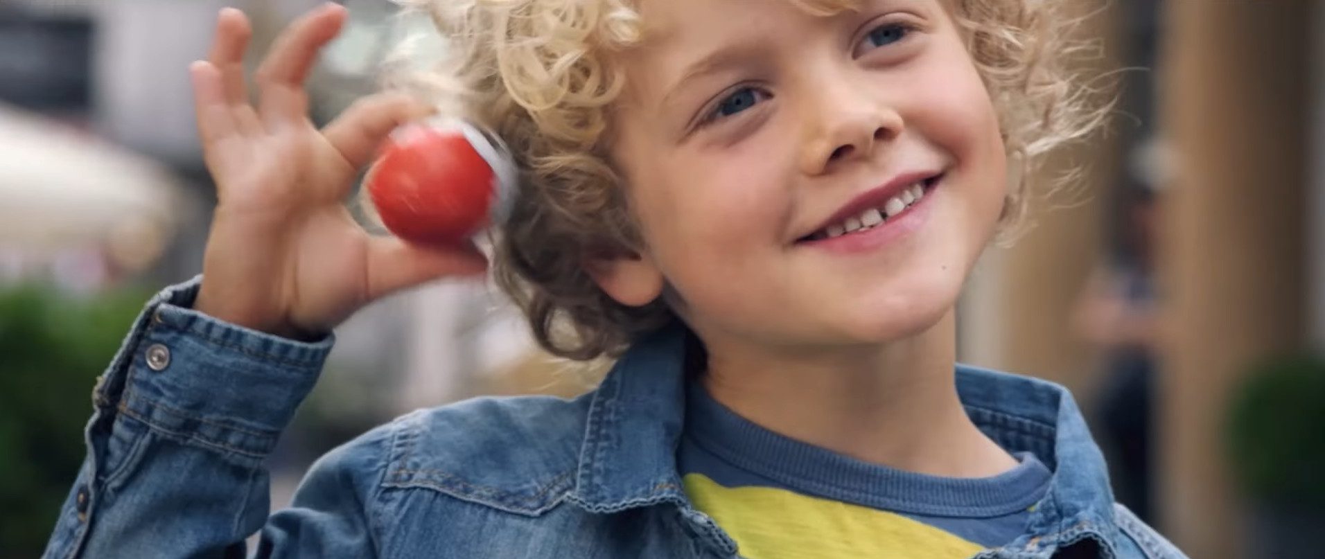 Kinder Surprise - C’est si bon de les voir Happy - Packshotmag