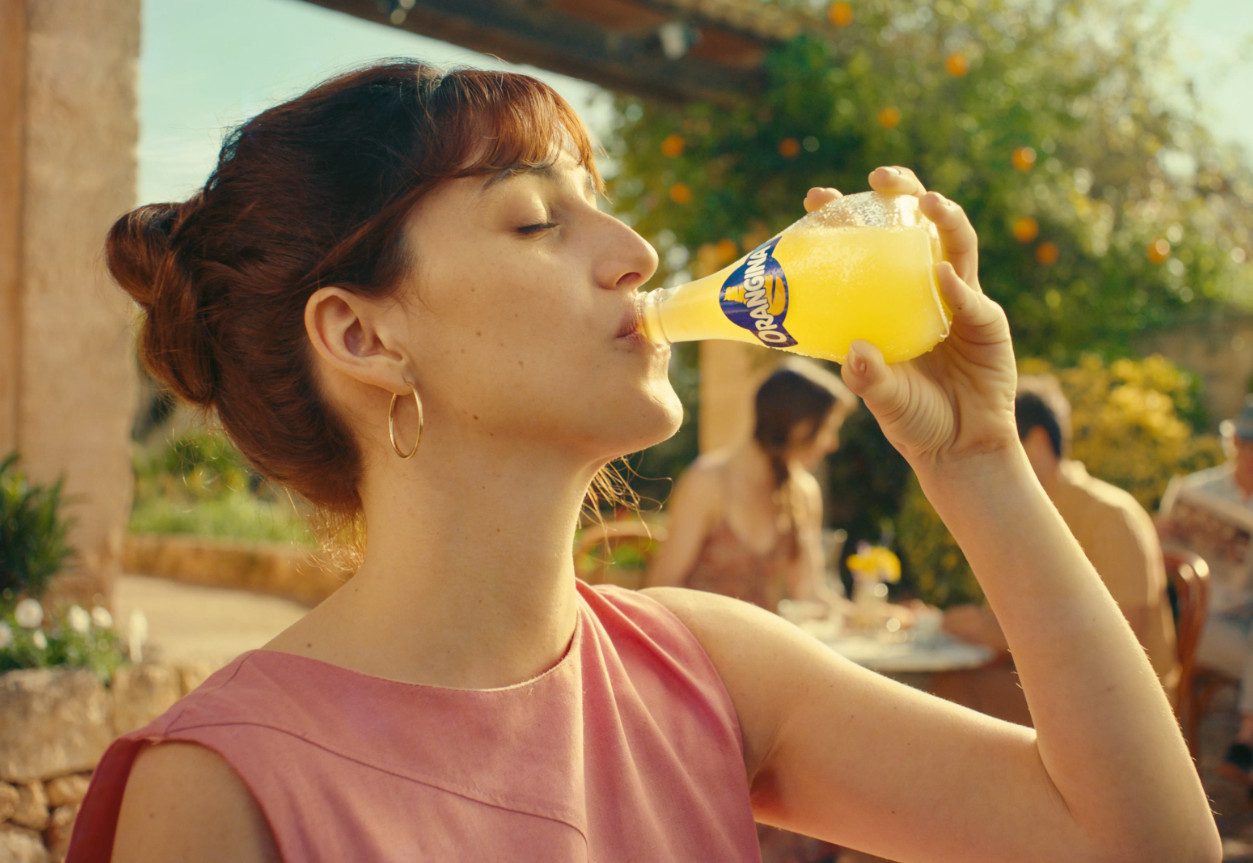 Orangina - Ce qui peut arriver de mieux à une Orange - Packshotmag